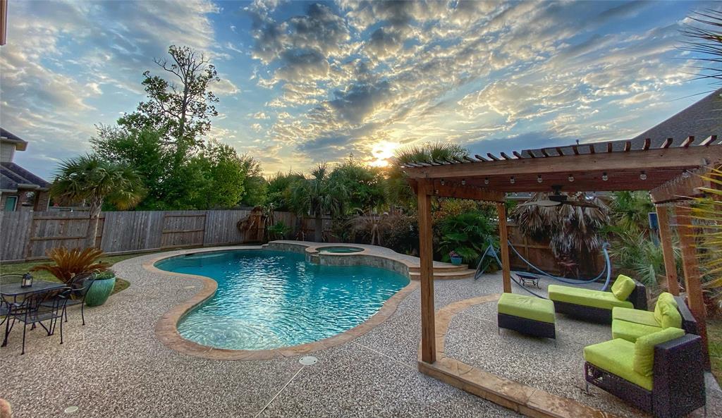 6021 Riverchase Glen Drive, Houston, TX 77345 - HAR.com