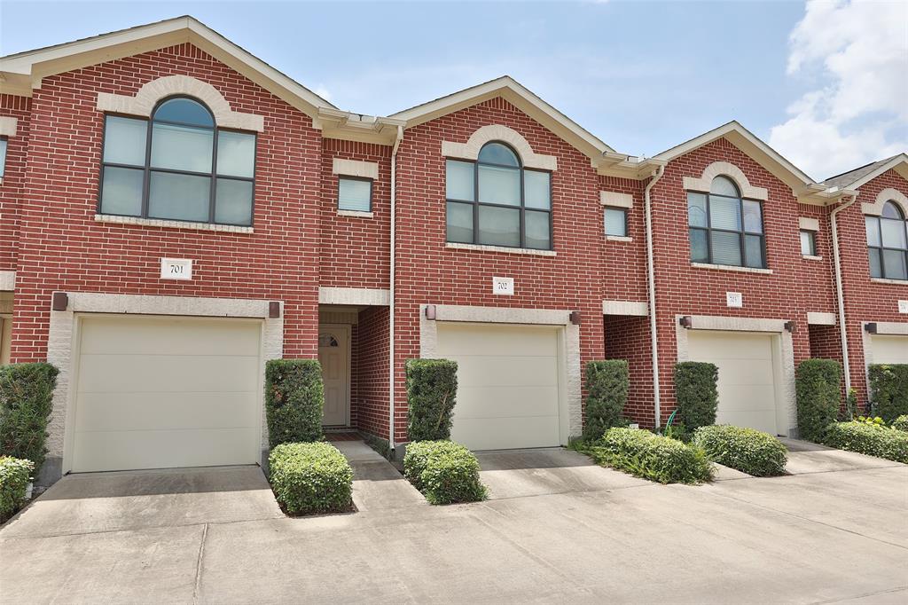 Sold: 5941 S Loop E, #702, Houston, TX 77033 | 2 Beds / 2 Full Baths ...