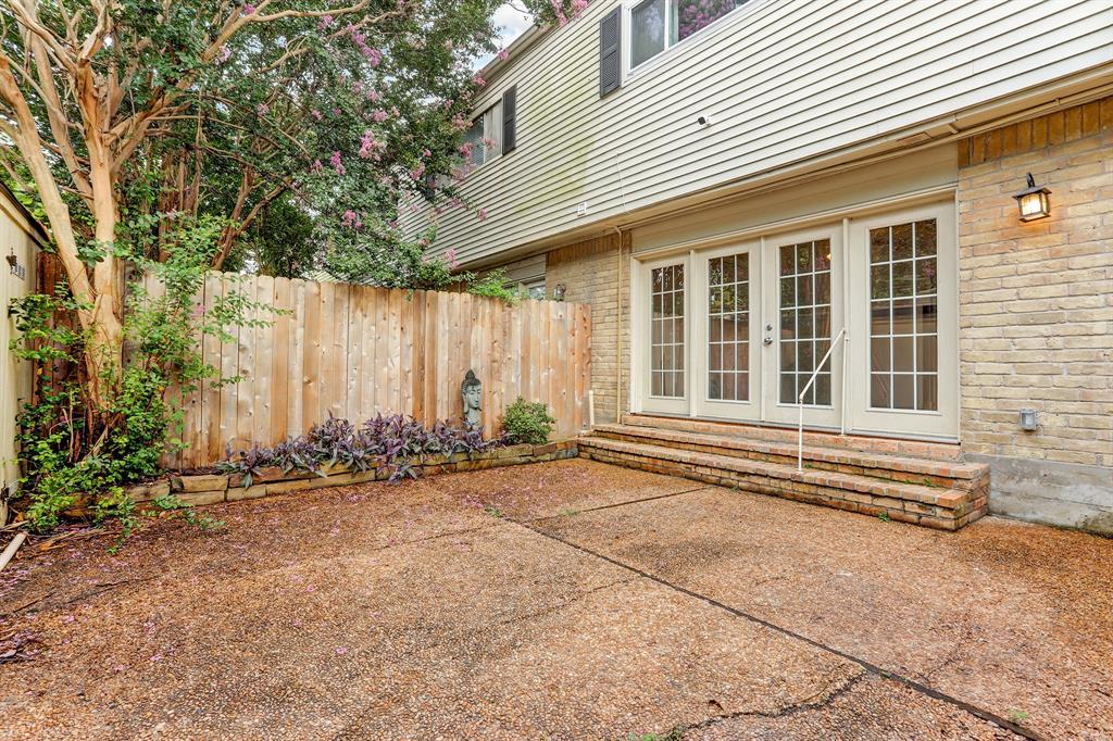 13316 Trail Hollow Drive, Houston, TX 77079 - HAR.com