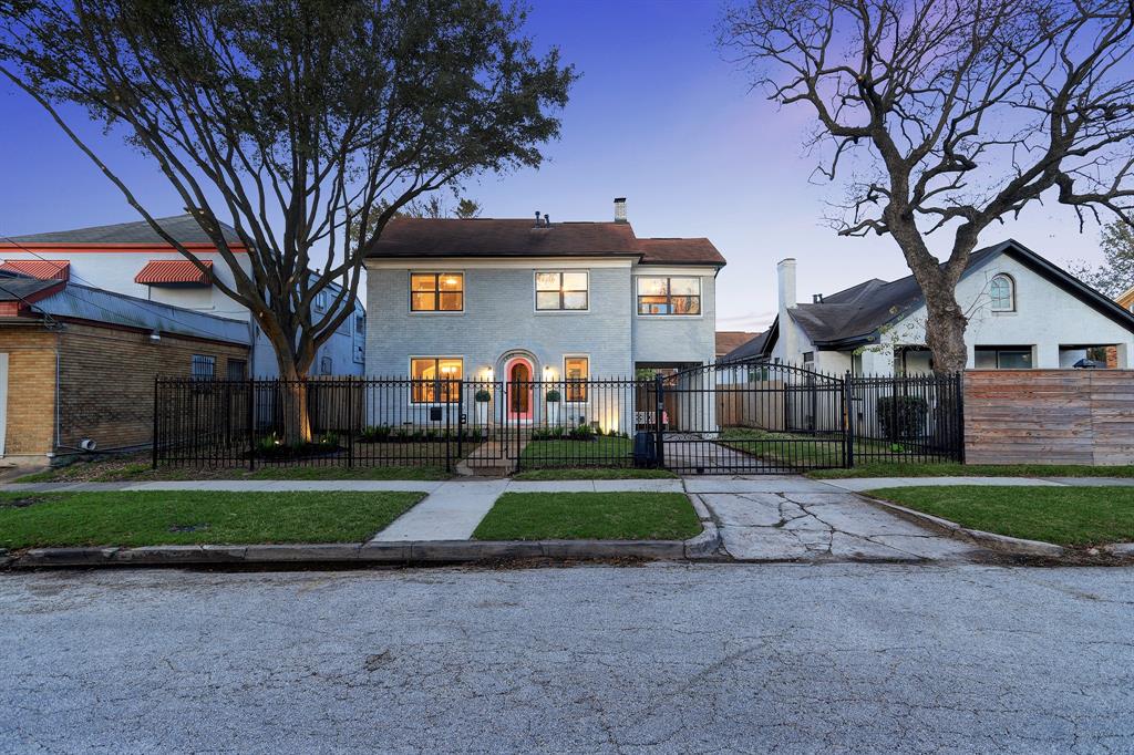 2405 Barbee Street, Houston, TX 77004 - HAR.com