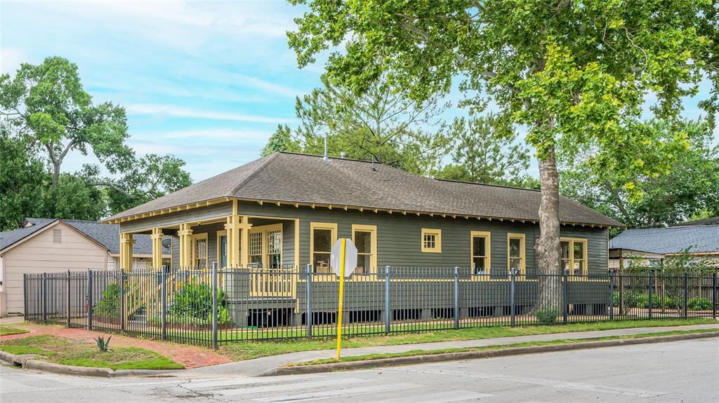 1414 Finch Street, Houston, TX 77009 - HAR.com