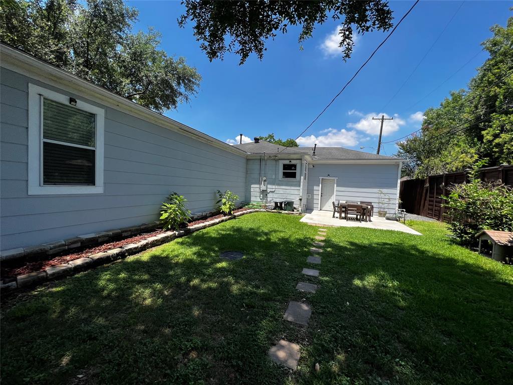 1139 Fair Oaks Rd, Houston, TX 77023 - HAR.com