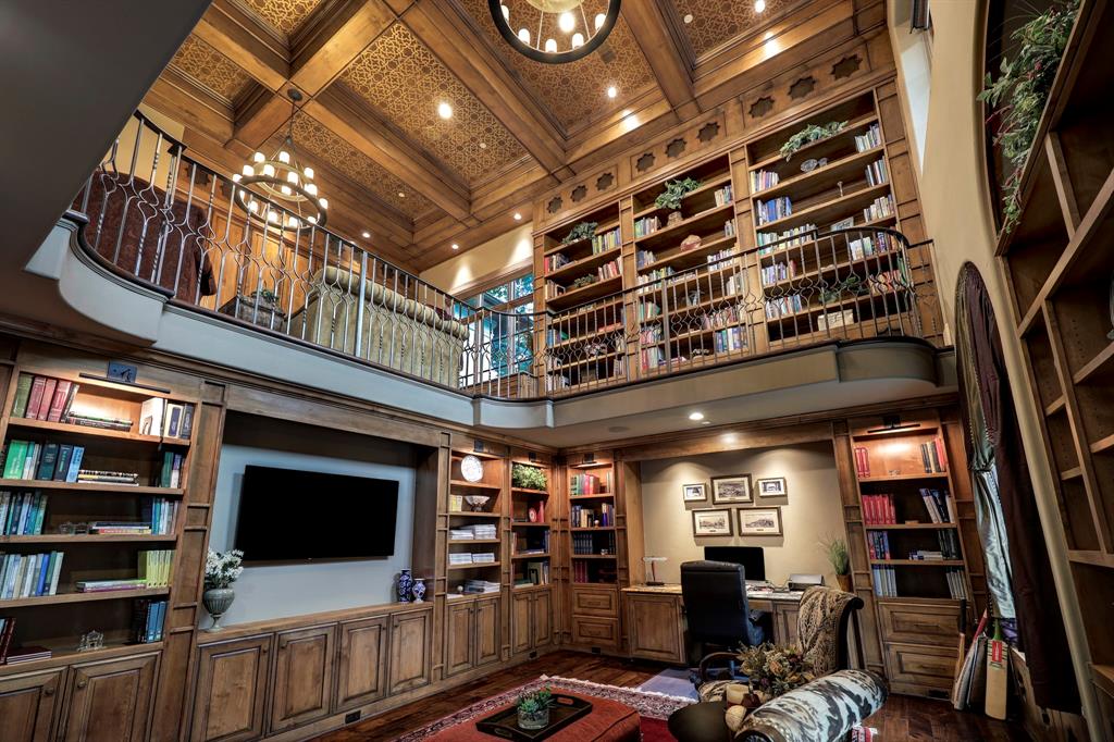 40 Stillforest St, Houston, TX 77024 - HAR.com