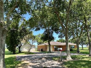 22523 COUNTY ROAD 48, Angleton, TX 77515 - HAR.com