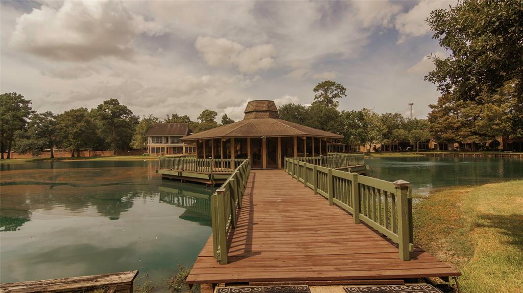 137 Old Bridge Lk, Houston, TX 77069 - HAR.com