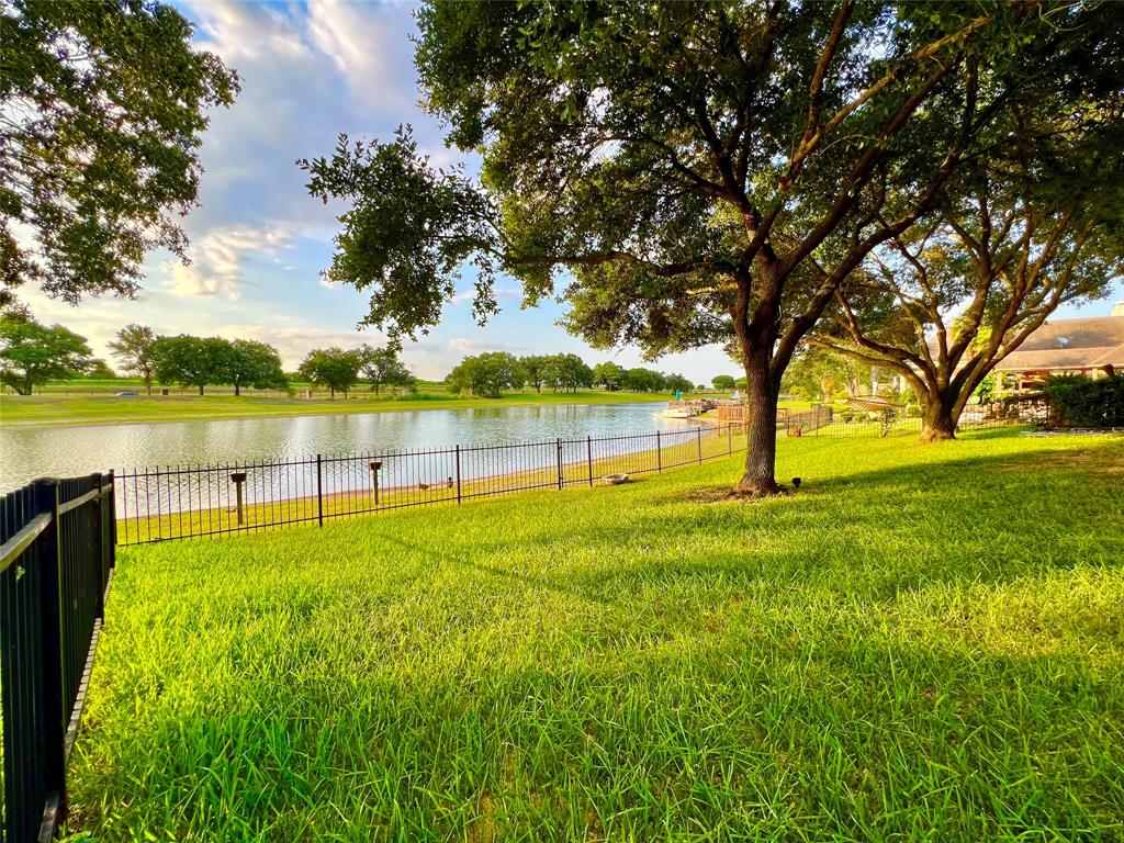 323 Crestwater Trl, Houston, TX 77082 - HAR.com