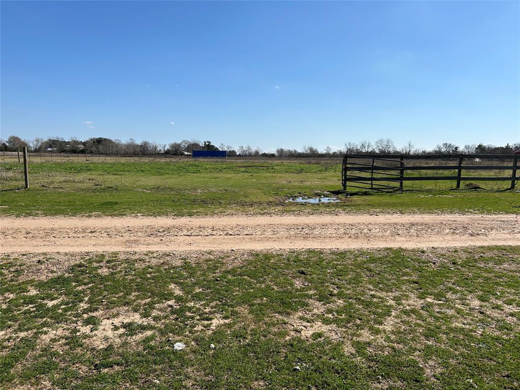 300 Fremont Lane, Brookshire, TX 77423