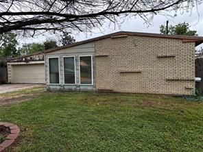 5706 Heatherbloom Dr, Houston, TX 77085 - HAR.com